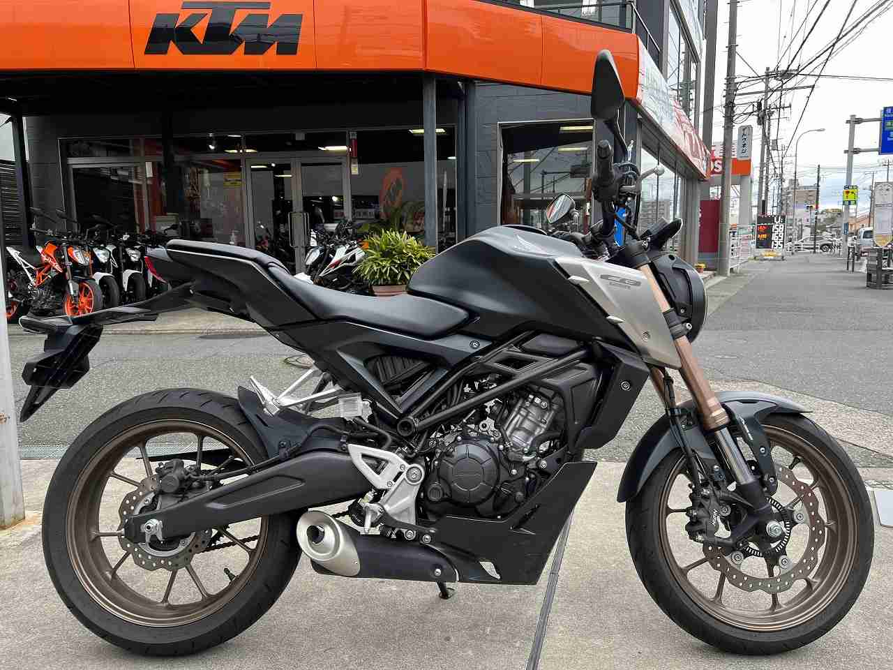ホンダ/CB125R [バイク探し] | U-MEDIA (ユーメディア) | - 中古バイク・新車バイク探しの決定版！神奈川・東京でバイク探すならユーメディア！