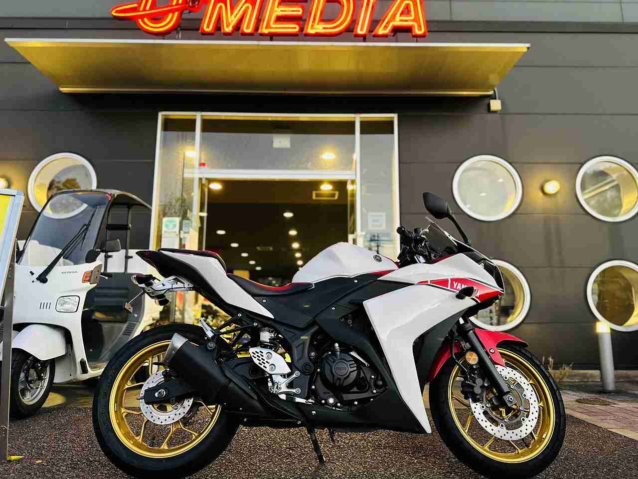 ヤマハ/YZF-R25 [バイク探し] | U-MEDIA (ユーメディア) | - 中古バイク・新車バイク探しの決定版！神奈川・東京でバイク探すならユーメディア！